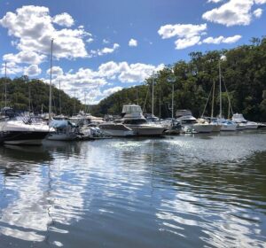 Sphinx Memorial to Bobbin Head Loop (Via Warrimoo Track)