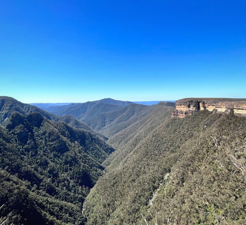 Kanangra Walls: Remote Lookouts, Walks and Waterfalls