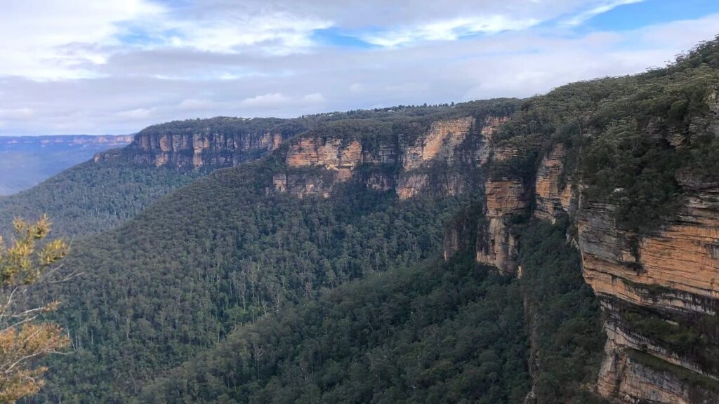 Rocket Point Lookout Walk in Wentworth Falls