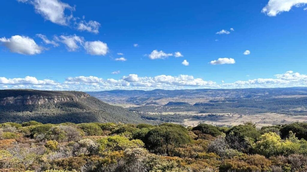 Resolute Beach Loop Track: Bushwalking and Secluded Beaches